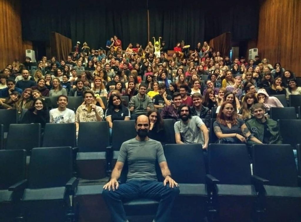 Cómo es la experiencia de Parlantes Holofónicos – ultrabrit