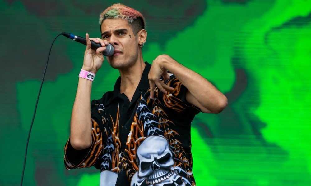 La vuelta de CA7RIEL de la mano de Polvo, su nuevo tema – ultrabrit