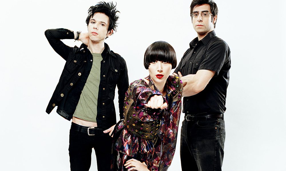 Yeah Yeah Yeahs despliega intensidad y dramatismo en “Burning” – ultrabrit