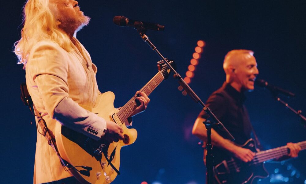 Tears For Fears sigue celebrando su primer disco en vivo con “Rivers of ...