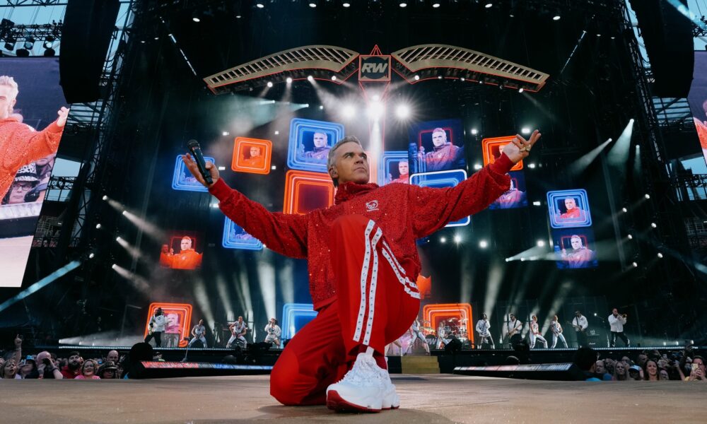 Robbie Williams estrenó “Human” en “Radio 2’s Piano Room” – ultrabrit